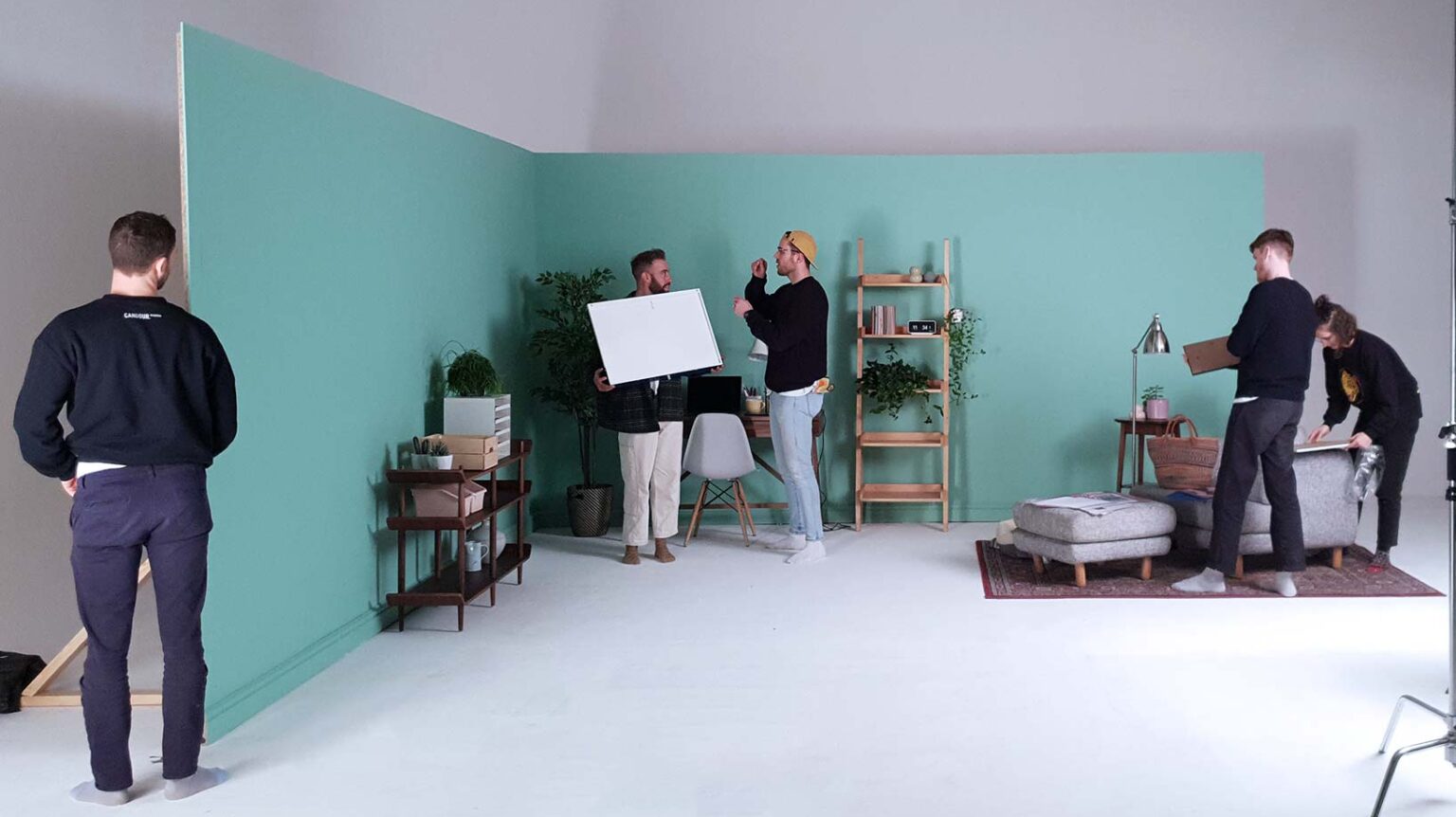 10 Essential Tips for Choosing the Perfect Photography Studio for Your ...